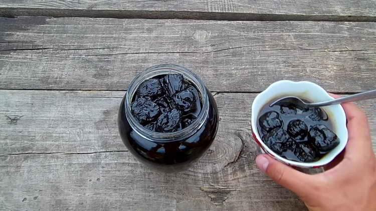 Walnut jam 🍈 step by step recipe with photo