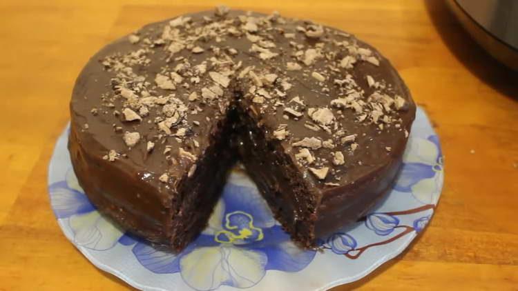 Cake in a slow cooker according to a step by step recipe with a photo